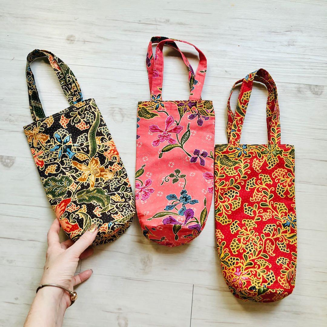 Batik Water Bottle Holder Handmade in Singapore, Women's Fashion, Bags ...