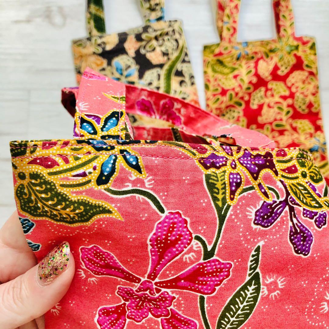 Batik Water Bottle Holder Handmade in Singapore, Women's Fashion, Bags ...