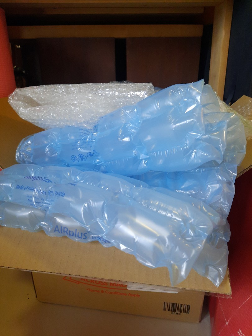 Free: Bubble wraps, air packets, Hobbies & Toys, Stationery & Craft ...