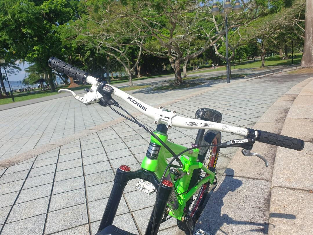 Haro Extreme X6 Comp Mountain Bike, Sports Equipment, Bicycles & Parts ...