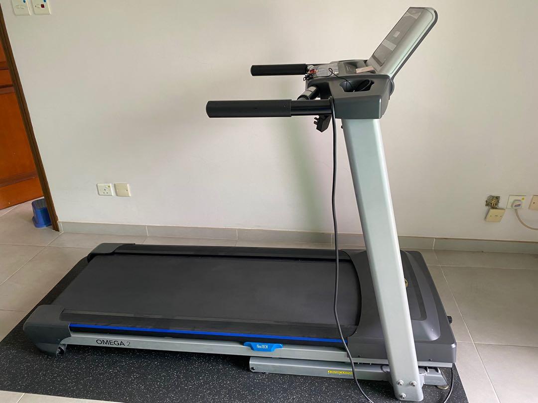 HORIZON Omega2 treadmill (foldable) 專業可摺疊跑步機, 傢俬＆家居, 其他, 家居改善及收納用品 ...