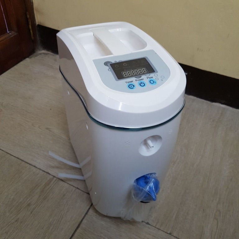 Medair Taiwan Portable Desktop Oxygen Concentrator 5 Liters cap Digital ...