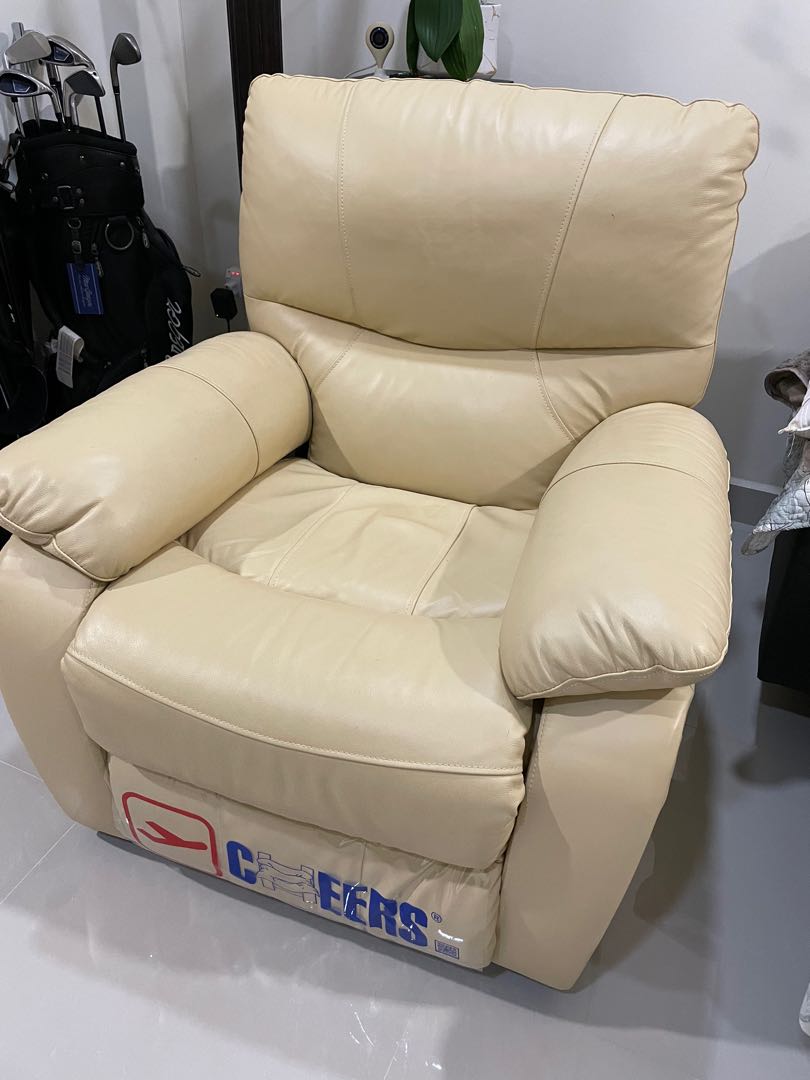retractable sofa, recliner, Furniture & Home Living, Furniture, Sofas ...