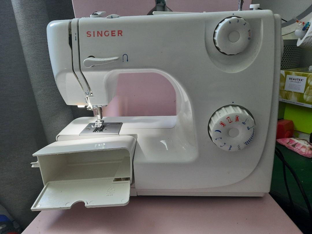 SINGER 8280 SEWING MACHINE, TV & Home Appliances, Washing Machines and ...