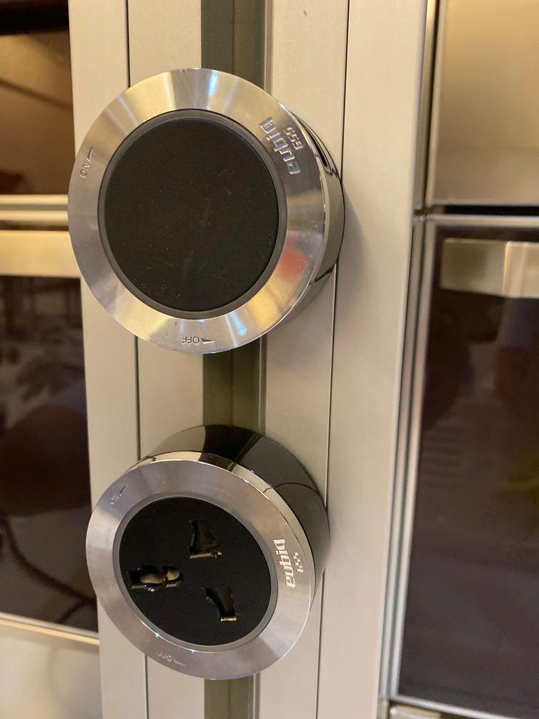 Eubiq Power Stand with USB and 3-pin socket, TV & Home Appliances ...