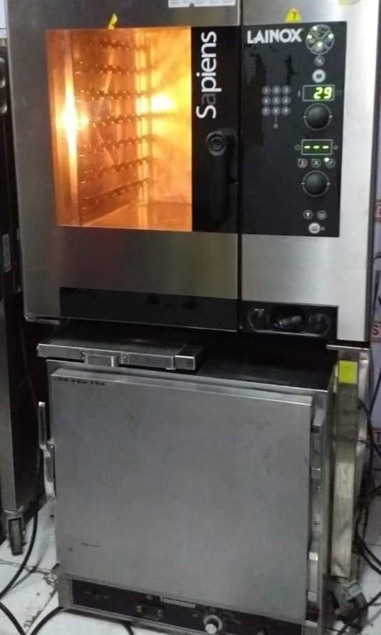 Lainox Sapiens gas type combination oven with toastmaster food warmer ...