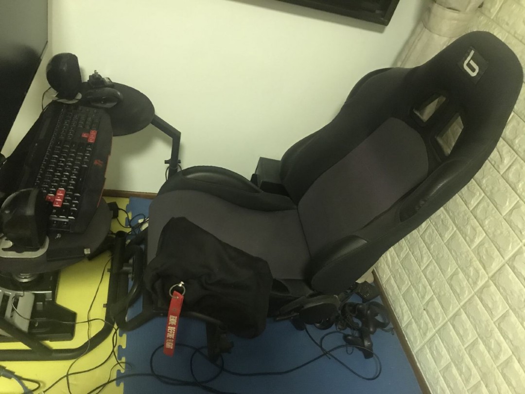 Obutto Ozone playchair cockpit with Warthog HOTAS mount, Video Gaming ...