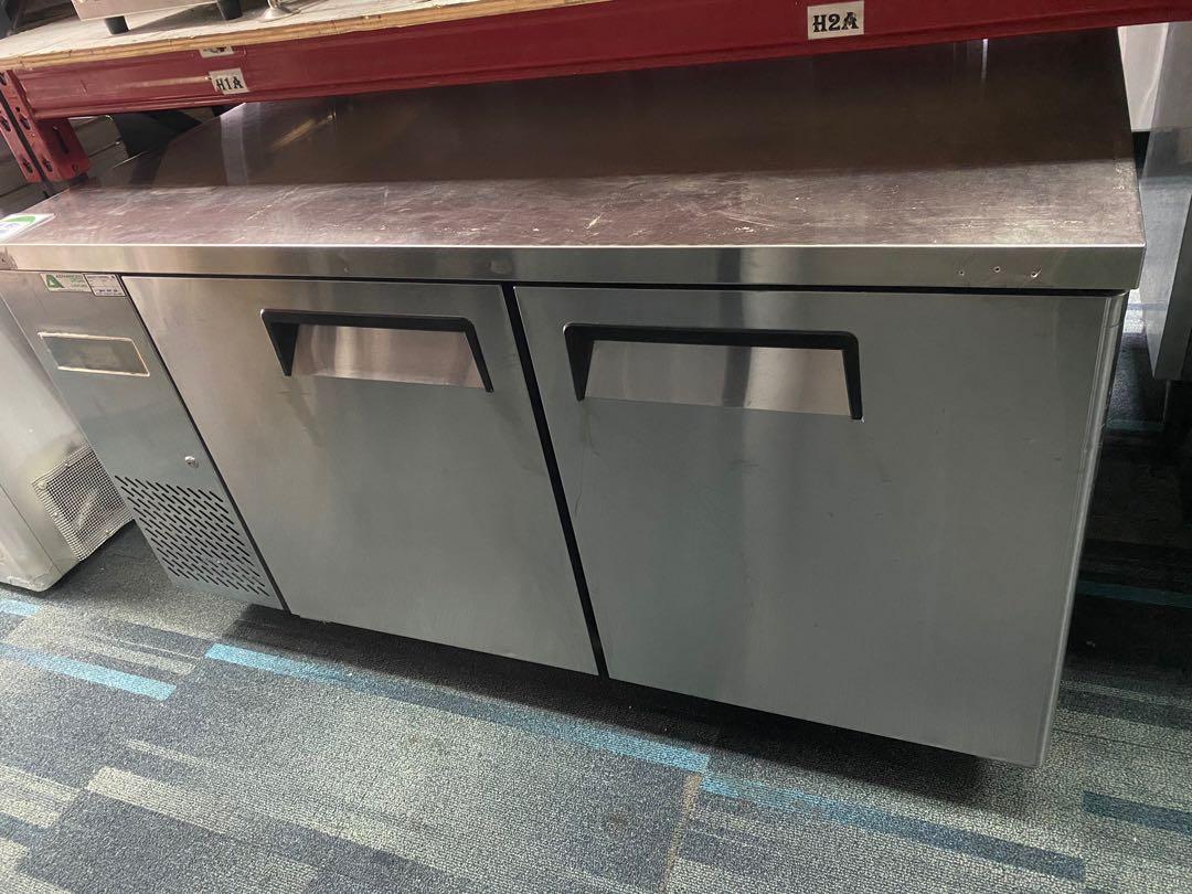 2 Door Counter Top Chiller/Fridge/Refrigerator 1500 x 750 x 850, TV ...