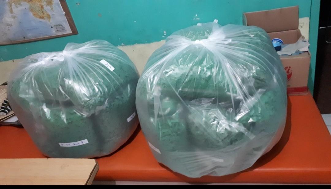 Japanese Shredded Paper / Paper filler, Hobbies & Toys, Stationary ...