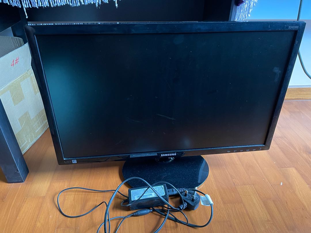 SamSung 24Inch Monitor S24D300, Computers & Tech, Parts & Accessories ...