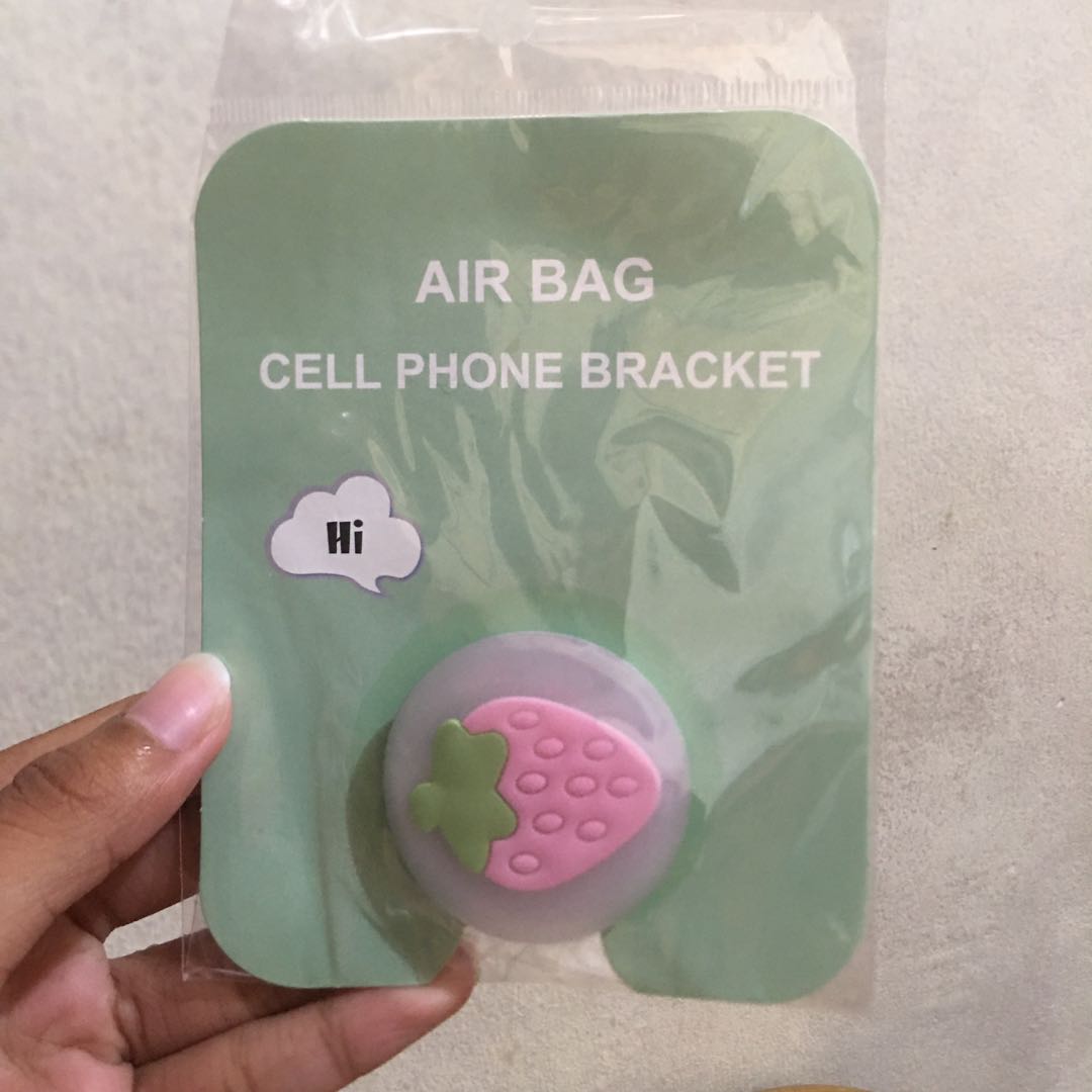Strawberry pop socket / cellphone bracket, Mobile Phones & Gadgets ...