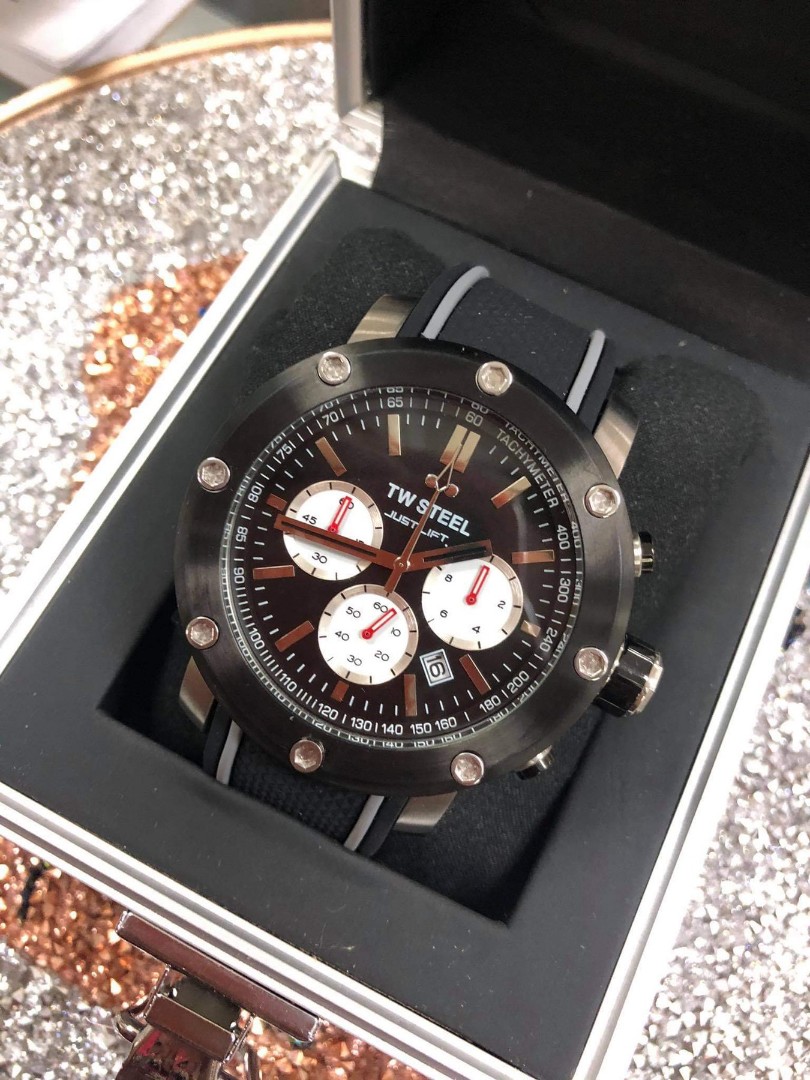 Tw steel rubber strap, Men's Fashion, Watches & Accessories, Watches on ...