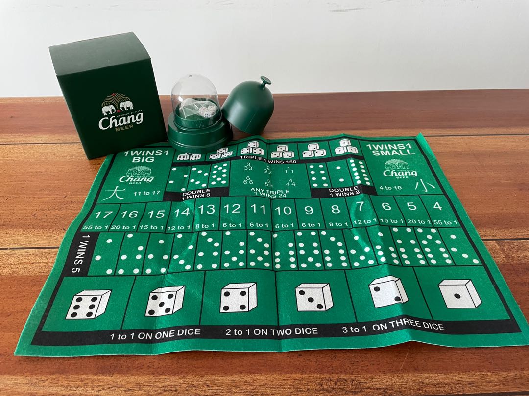 Battery operated dice (big /small), Everything Else on Carousell