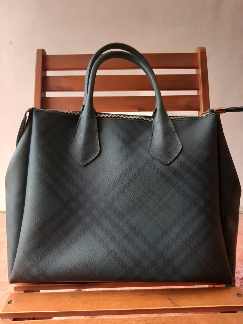 GUM bag by Gianni Chianni Design, Luxury, Bags & Wallets on Carousell