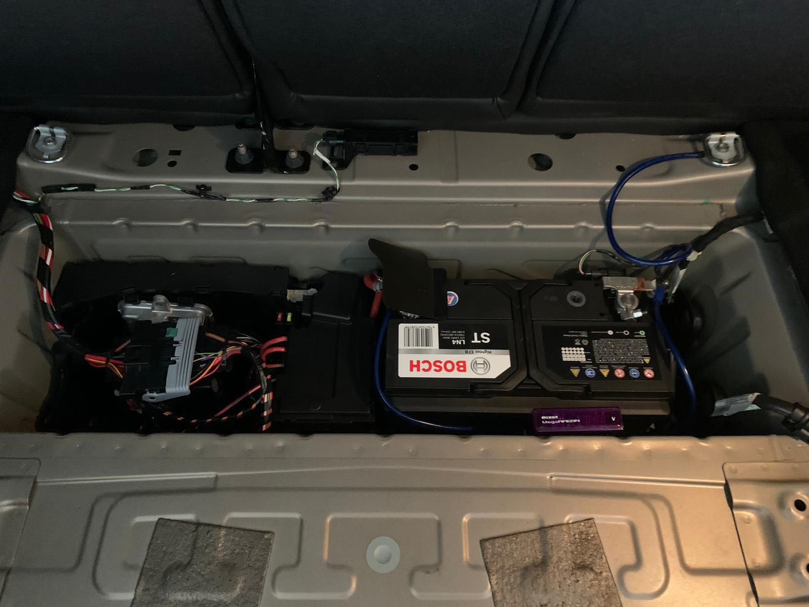 Pivot Voltage Stabilizer with Battery Performance Monitoring BMW ...