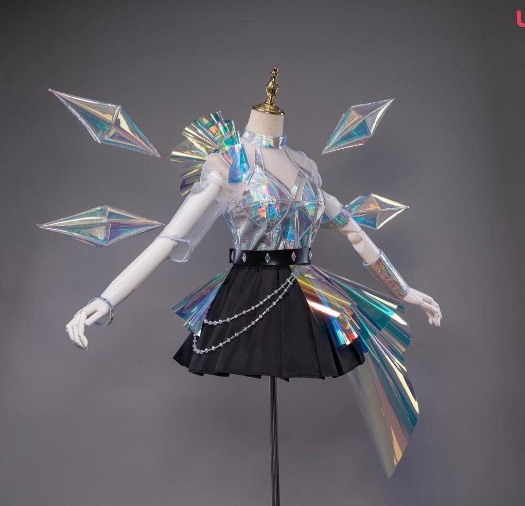 Presale Seraphine KDA All Out cosplay, Hobbies & Toys, Memorabilia ...