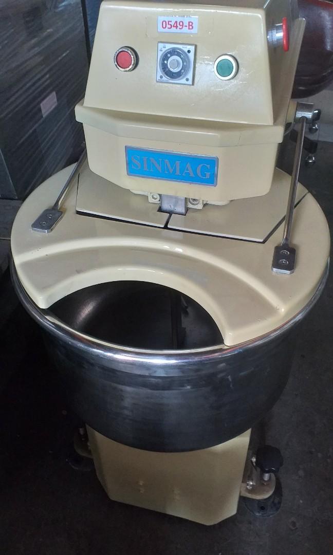Sinmag Spiral Dough Mixer Half Bagger, TV & Home Appliances, Kitchen ...