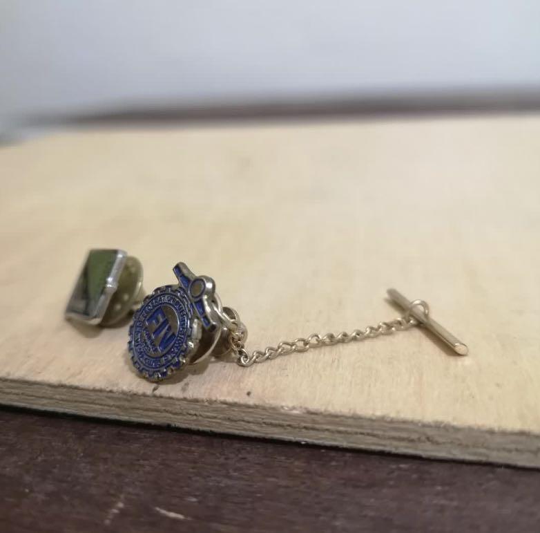 Vespa Founder Pin, Hobbies & Toys, Memorabilia & Collectibles, Vintage ...
