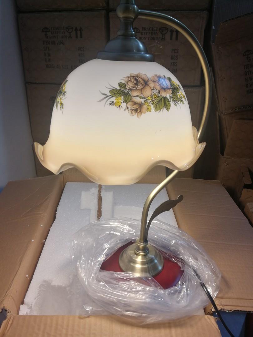 Classic flower porcelain desklamp Lampu meja klasik kaca bercorak bunga ...