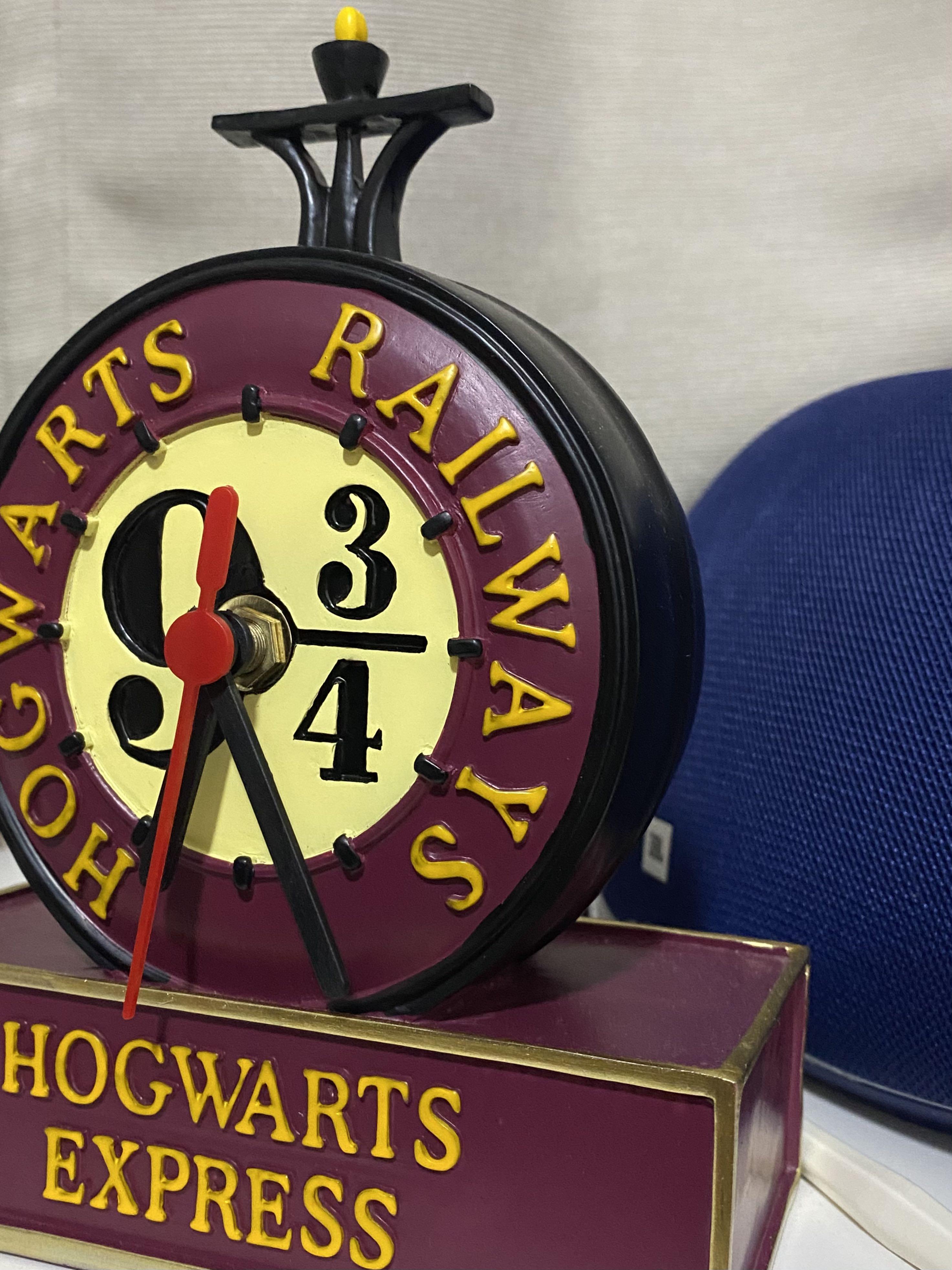 Pinterest harry potter hogwarts railways 9 3/4 quartz clock, Furniture ...