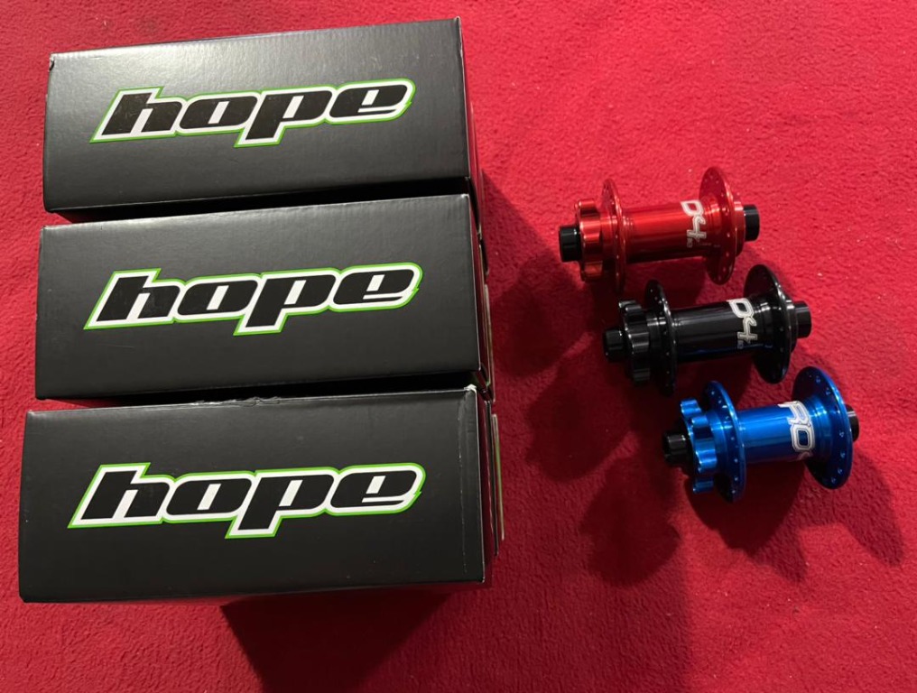 Hope Pro 4 hub set Hope Tech 3 brakeset, Sports Equipment, Bicycles ...