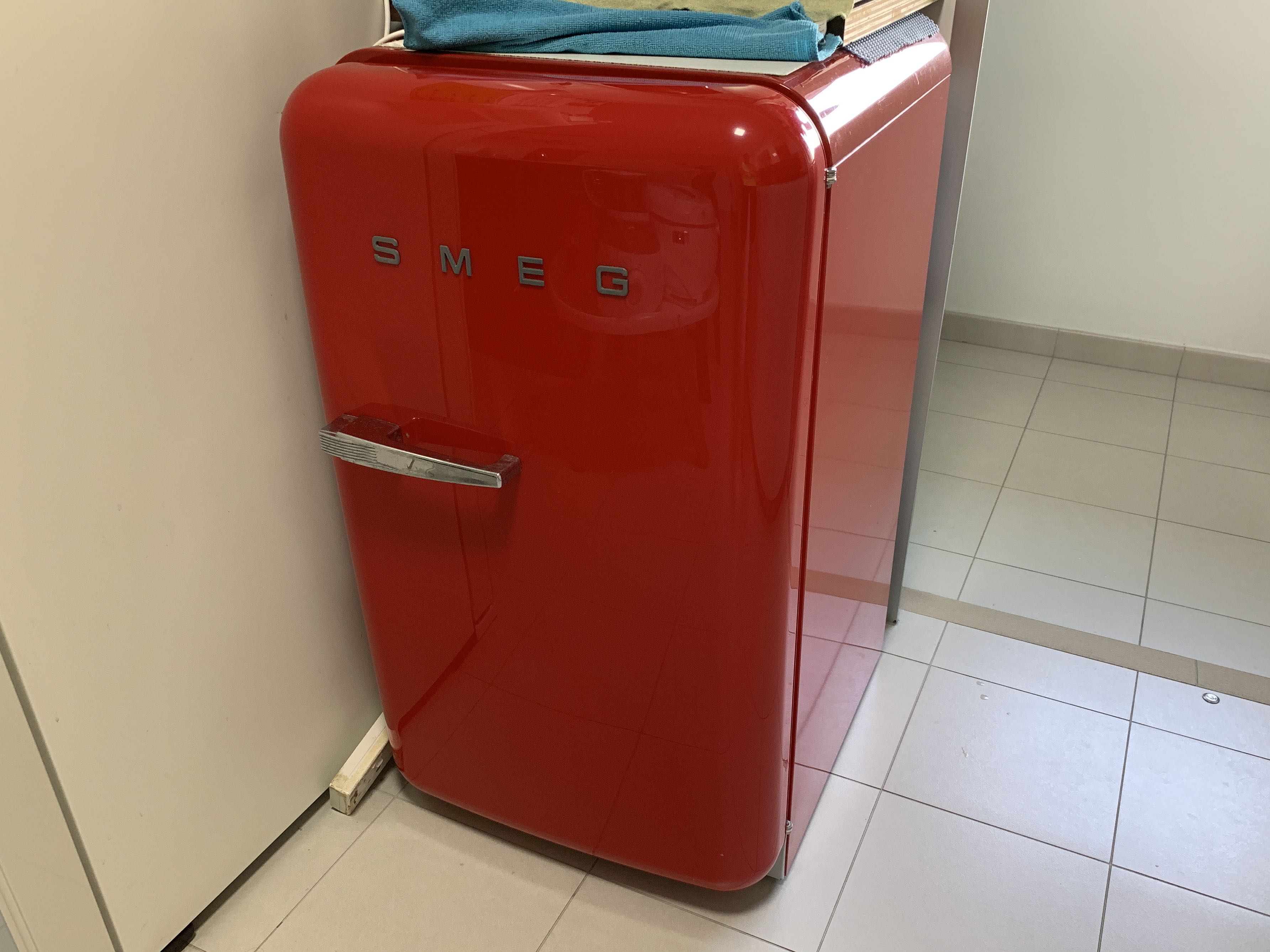 SMEG Fridge, TV & Home Appliances, Kitchen Appliances, Refrigerators ...