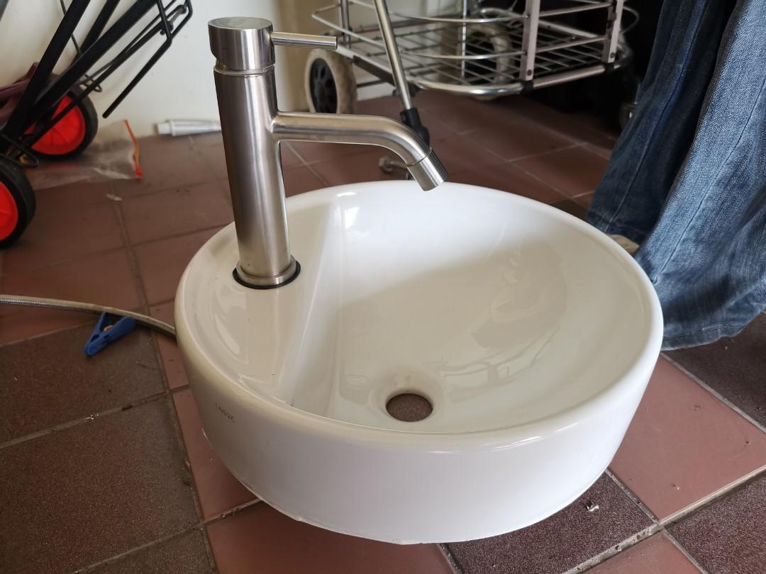 Toto hand wash basin, Furniture & Home Living, Bathroom & Kitchen ...