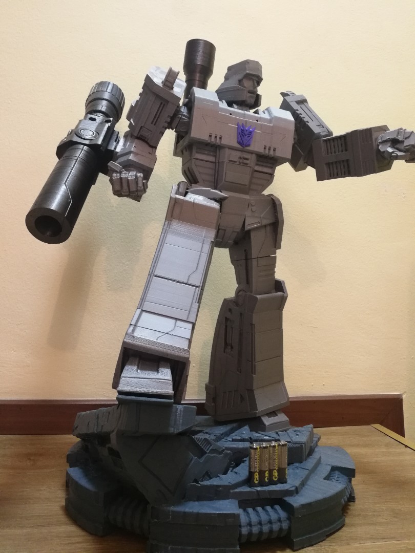Transformer G1 Megatron Statue, Hobbies & Toys, Collectibles ...