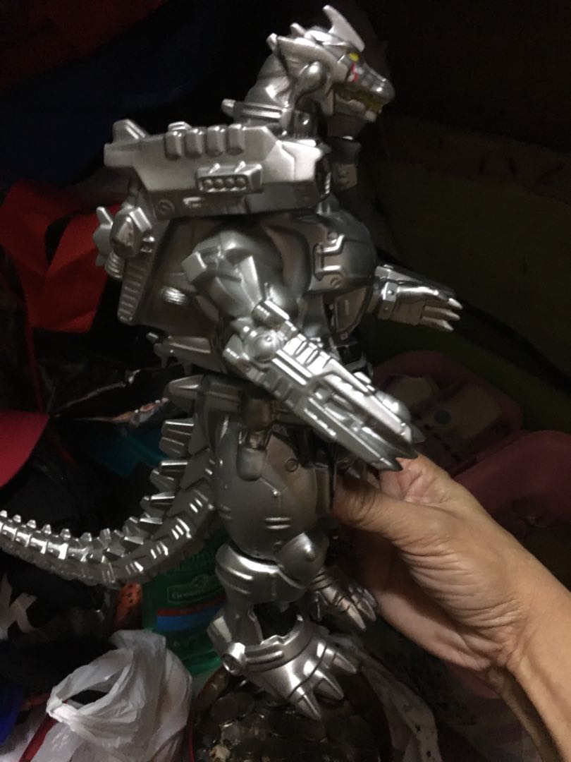 White godzilla, Hobbies & Toys, Toys & Games on Carousell
