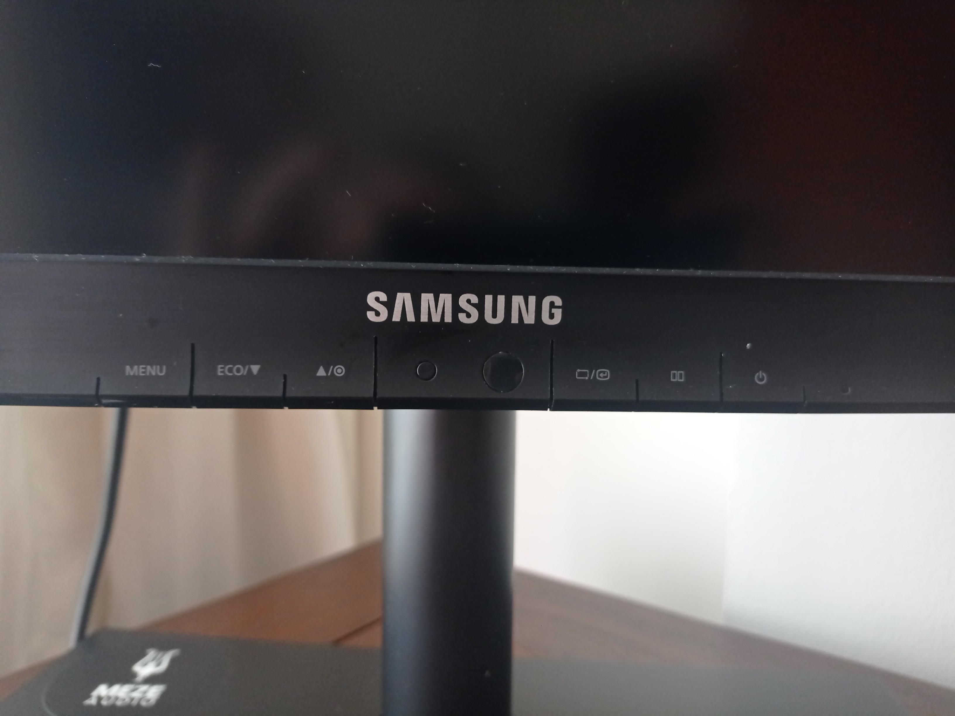 External monitor display Samsung, Computers & Tech, Parts & Accessories ...