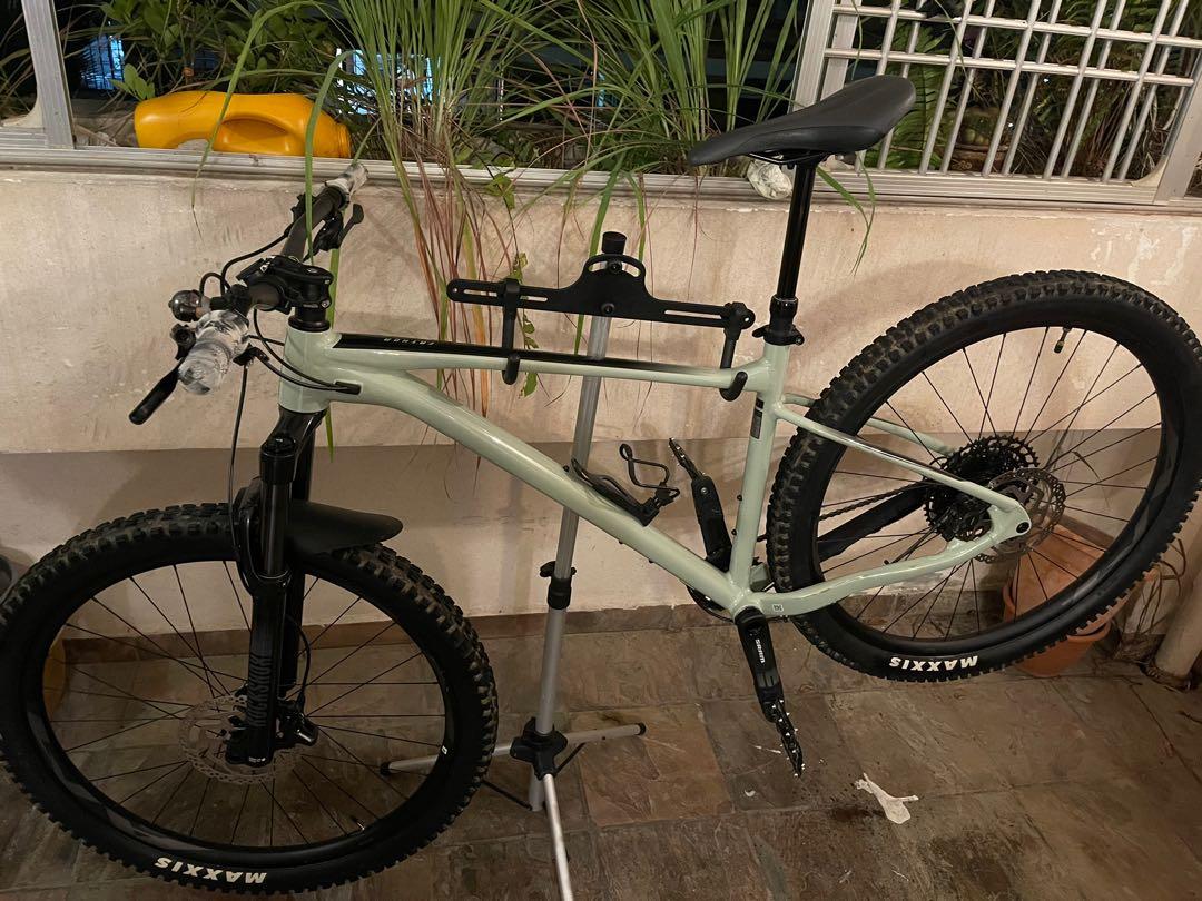 Giant Fathom 1 29er Large, Sports Equipment, Bicycles & Parts, Bicycles ...