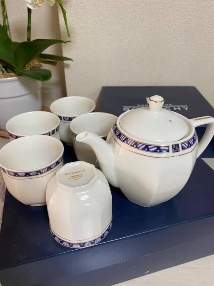 Givenchy Tea Set with Pot, Furniture & Home Living, Kitchenware ...