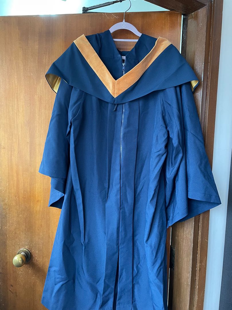 HKUST SBM 畢業袍, 兒童＆孕婦用品, 嬰兒及小童流行時尚 - Carousell