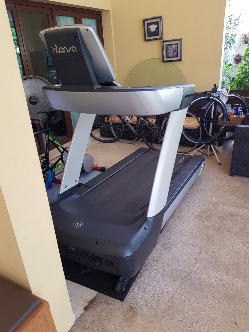 Intenza 550ti treadmill, Sports Equipment, Exercise & Fitness, Cardio ...