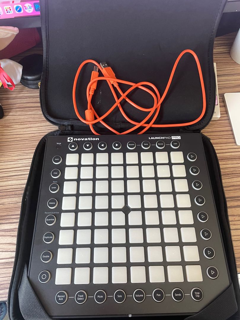 Novation Launchpad Pro, Hobbies & Toys, Music & Media, Musical ...