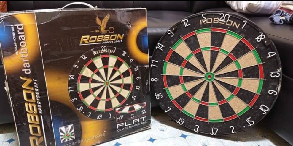 Robson Dartboard (Dartboard only), Hobbies & Toys, Toys & Games on ...