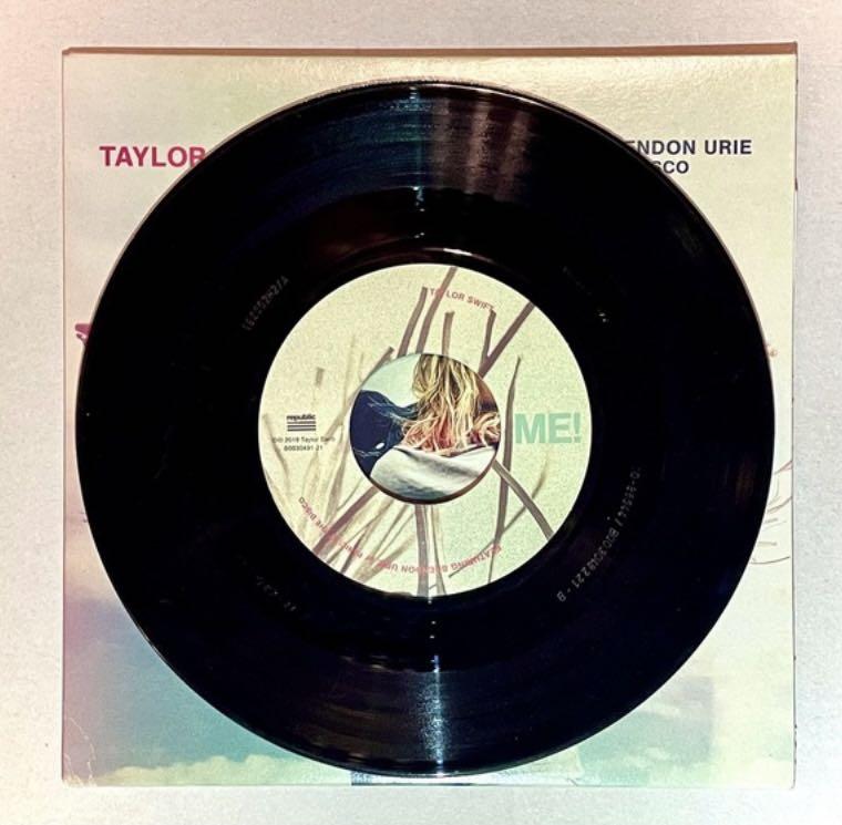 Taylor Swift Me! Single Vinyl (Limited Edition), Hobbies & Toys, Music ...