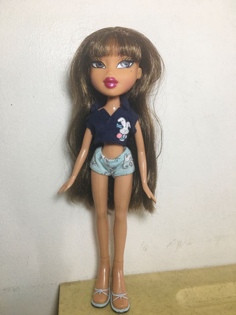 Bratz Flashback Fever Yasmin, Hobbies & Toys, Toys & Games on Carousell