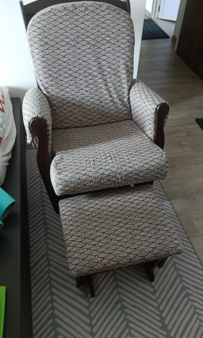breastfeeding rocking chair, Babies & Kids, Nursing & Feeding, Baby ...