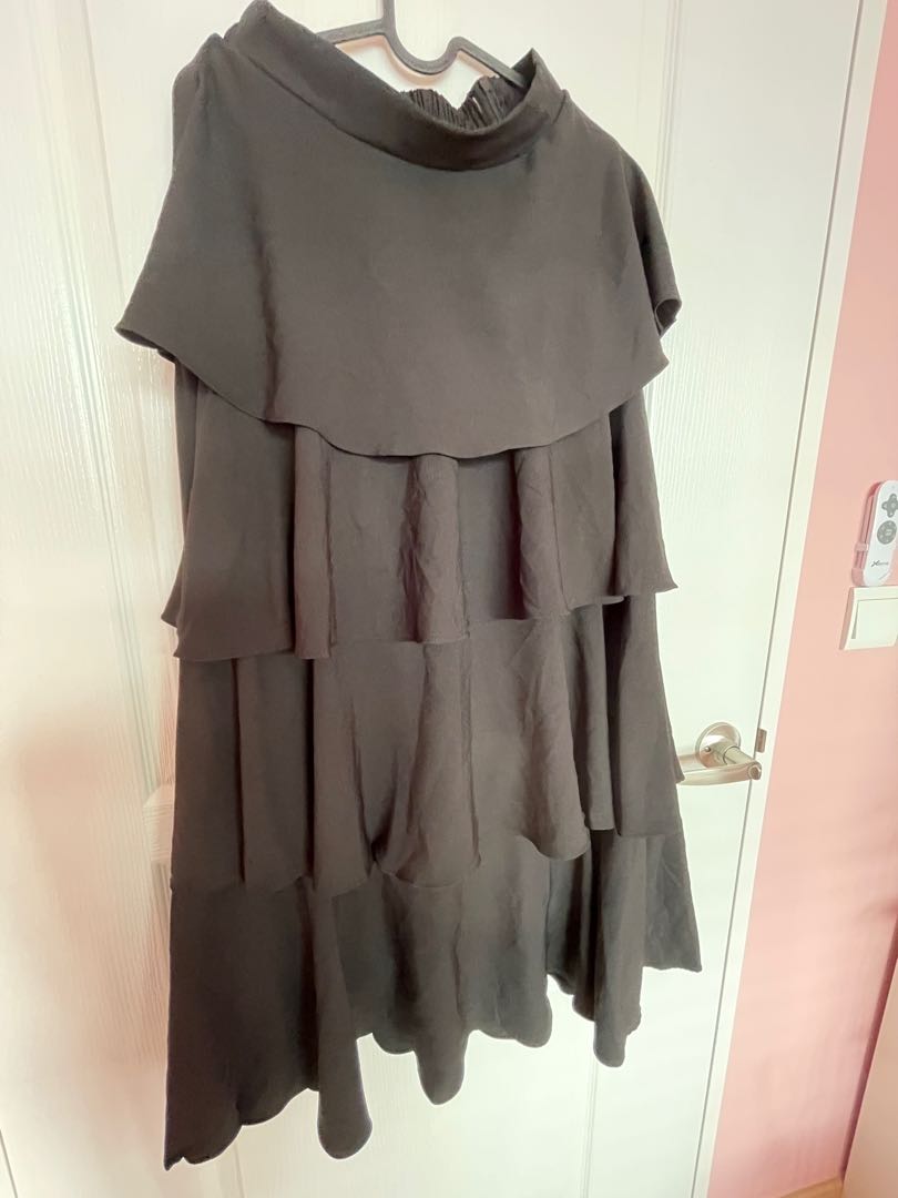 Calacara Tiered Maxi Skirt - Hari Raya, Women's Fashion, Muslimah ...