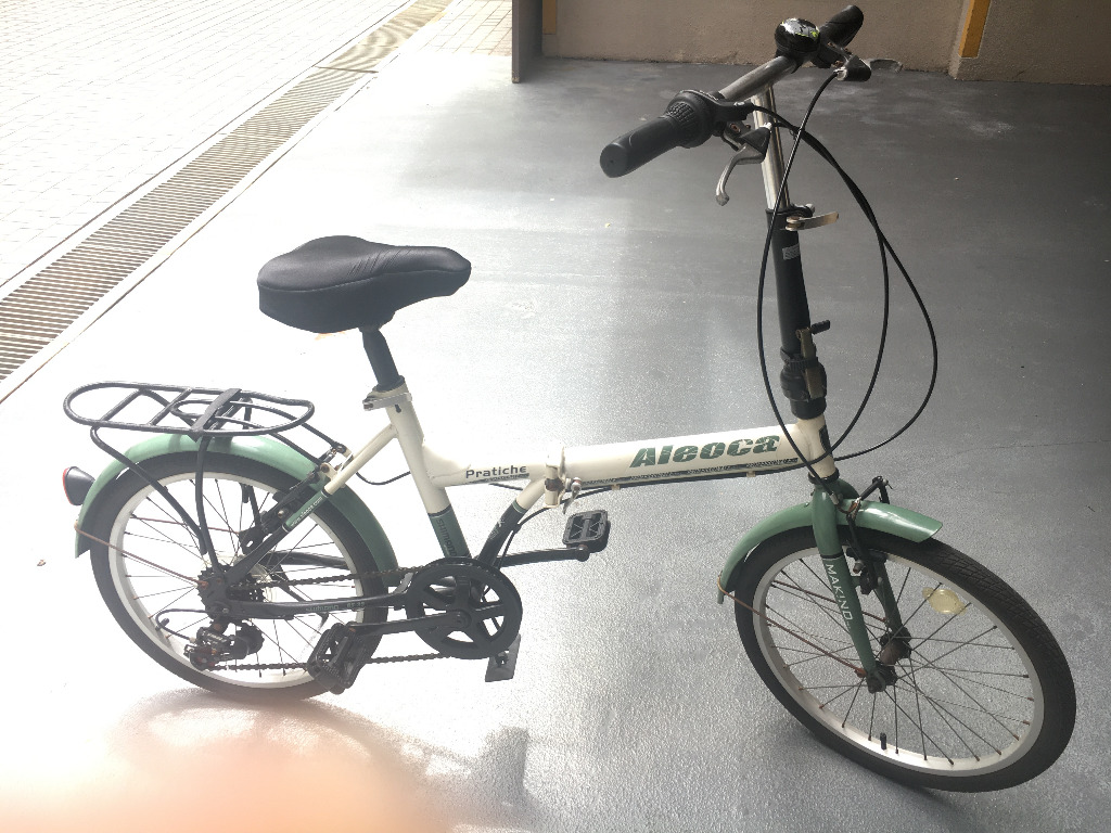 Folding Aleoca bicycle with 6 speed-Shimano and accessories, Sports ...