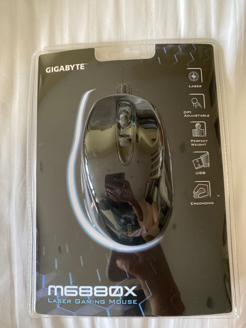 Gigabyte M6880X Laser Gaming Mouse, Computers & Tech, Parts ...