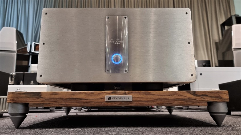 Krell EVO 302 (price reduced), Audio, Other Audio Equipment on Carousell