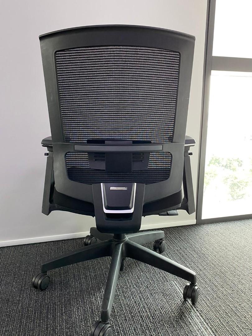 MAXIM Ergonomic High Back Mesh Office Chair, Furniture & Home Living ...