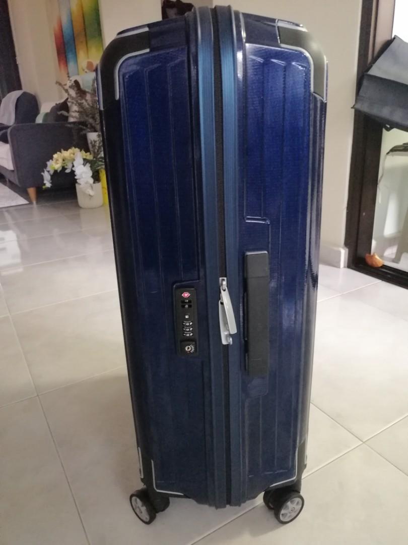 mercedes Benz samsonite suitcase (Spinner 75), Hobbies & Toys, Travel ...