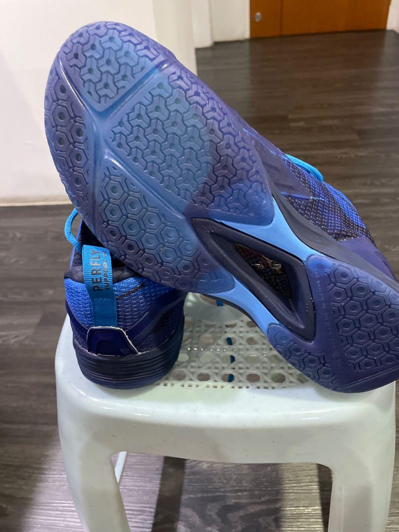 Perfly support 990 Badminton shoes, Men's Fashion, Activewear on Carousell