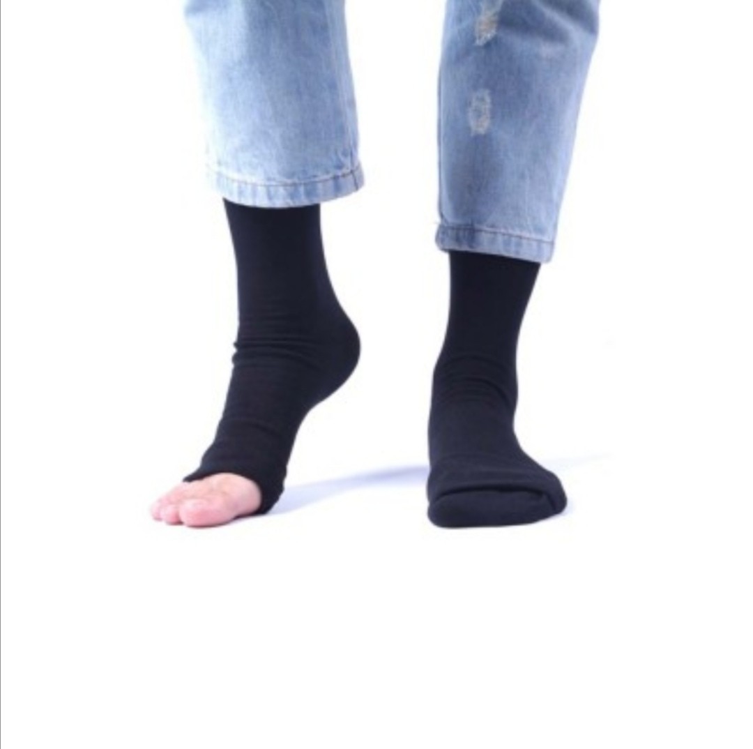 Wudhu Sock Muslimah, Women's Fashion, Dresses & Sets, Traditional ...