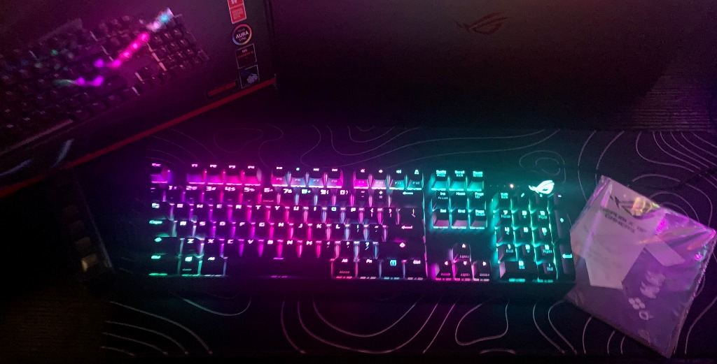 ASUS ROG Strix Scope Mechanical Keyboard (Cherry MX Blues), Computers ...