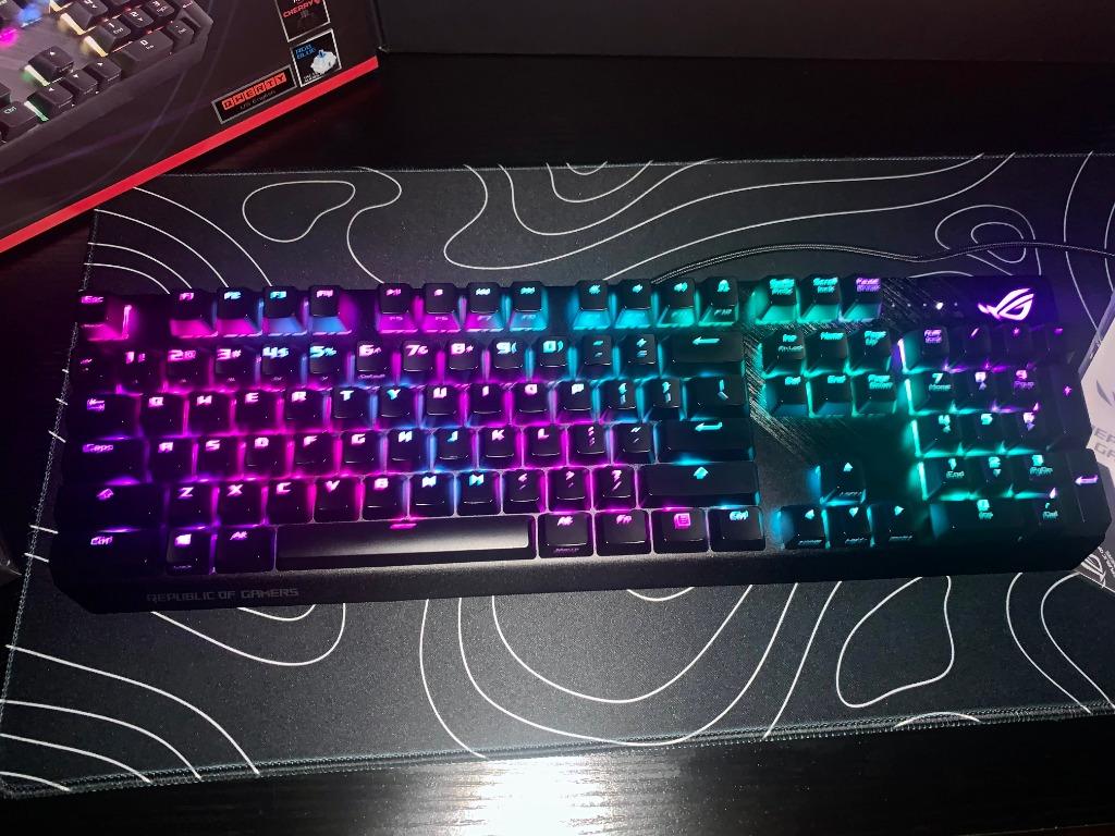ASUS ROG Strix Scope Mechanical Keyboard (Cherry MX Blues), Computers ...
