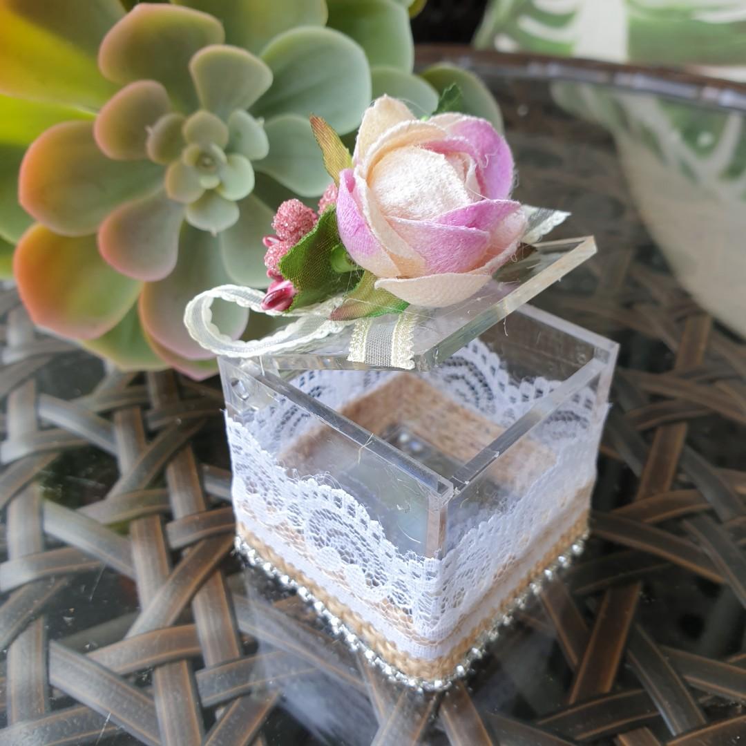 Bunga Rampai/ Bunga Rampai holder, Hobbies & Toys, Stationery & Craft ...